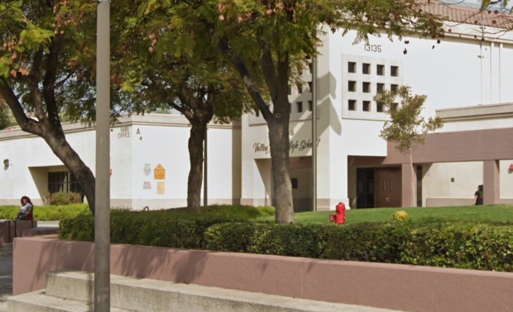 California school parents demand district fire teacher after viral anti ...