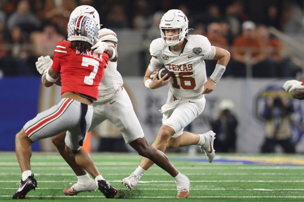 Arch Manning saves drive to help wake up Texas offense — right before ...