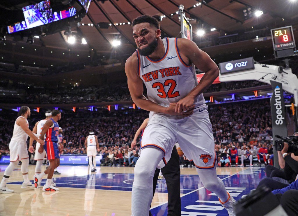 Karl-Anthony Towns coy about thumb injury in possible Knicks concern ...