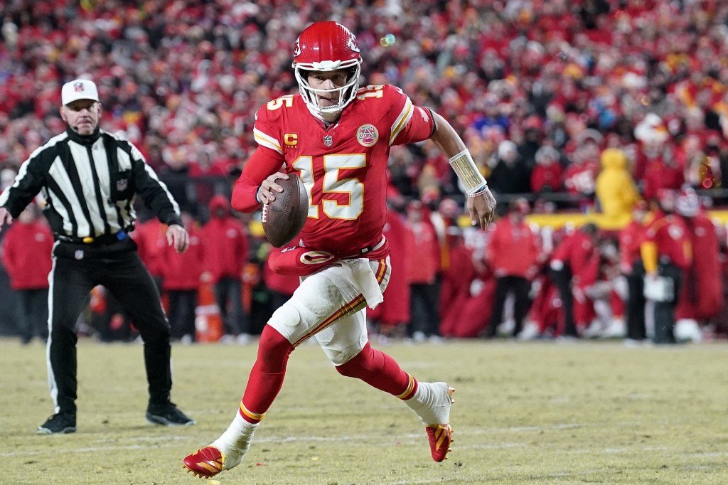 Patrick Mahomes’ 3-week-old baby Golden will be going to Super Bowl ...