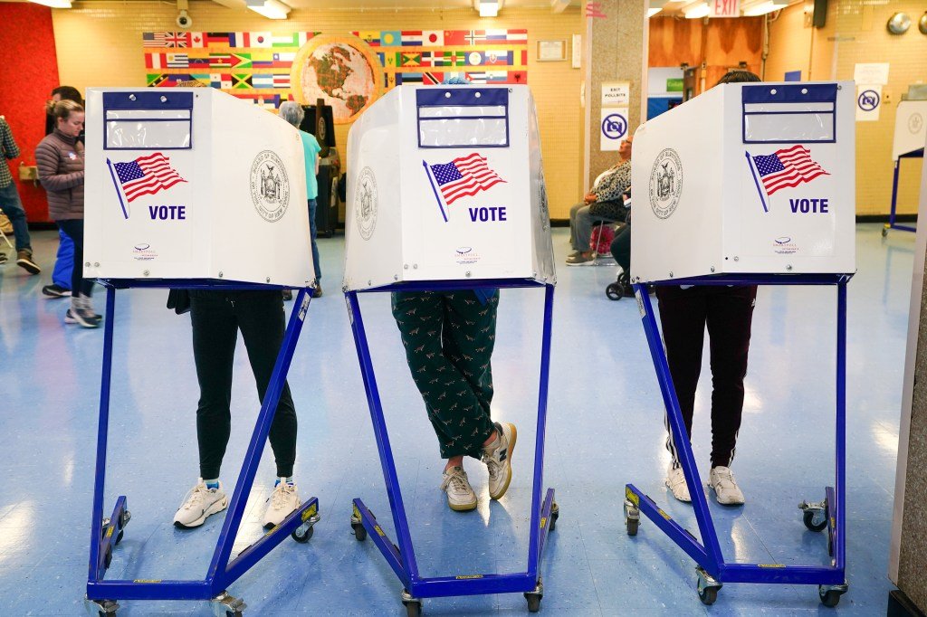 NYC GOP slams effort to have its voters re-enroll as Democrats for ...