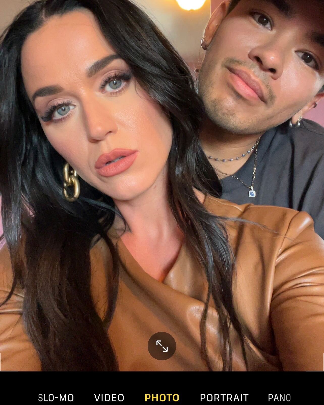 Katy Perry pens heartbreaking tribute to hairstylist Jesus Guerrero ...