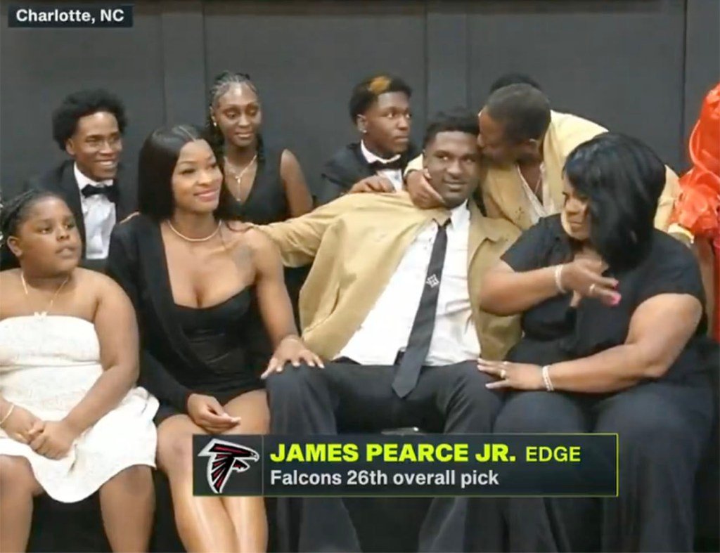 WNBA star Rickea Jackson supports James Pearce Jr. as Falcons trade up ...