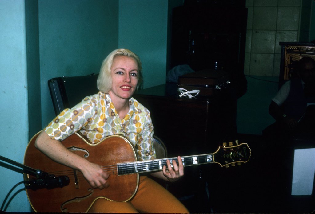 Bassist Carol Kaye says she’s declining Rock & Roll Hall of Fame ...