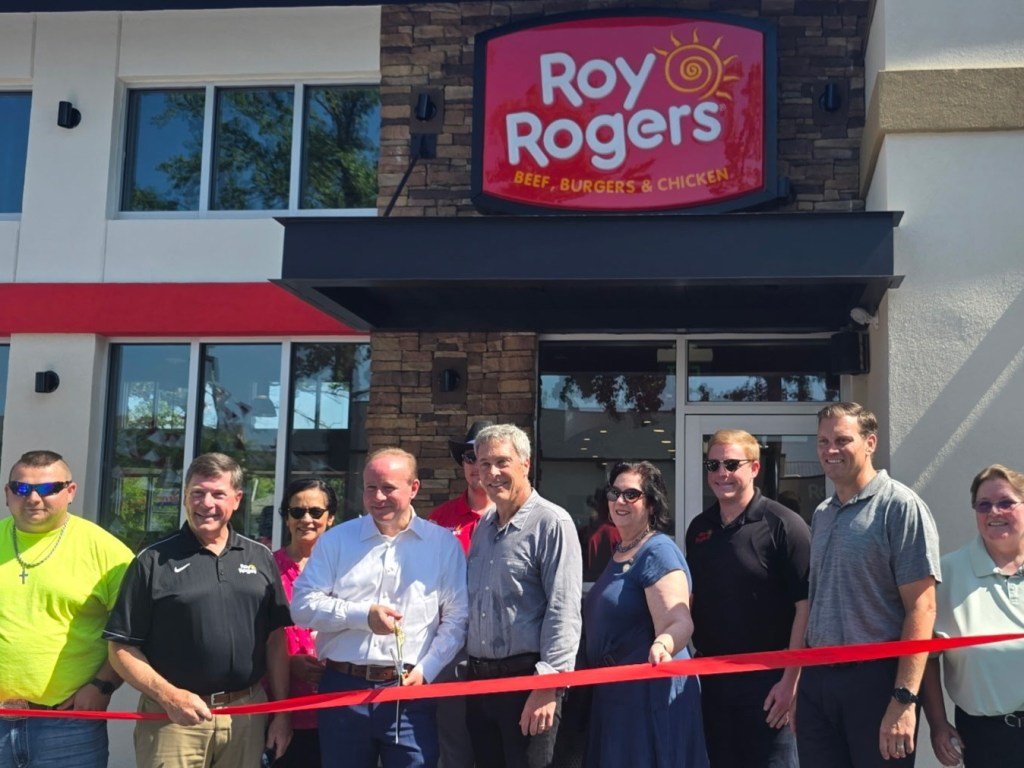 Iconic fried chicken fast food chain opens latest location, eyeing ...