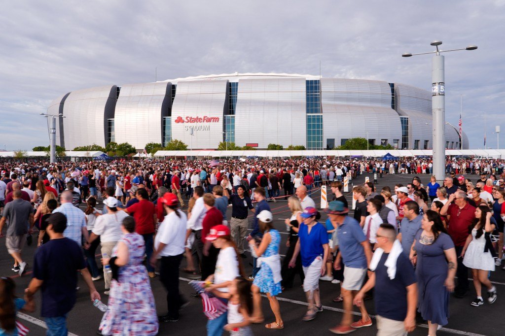 Charlie Kirk funeral hits capacity as 200K people turn out — with ...