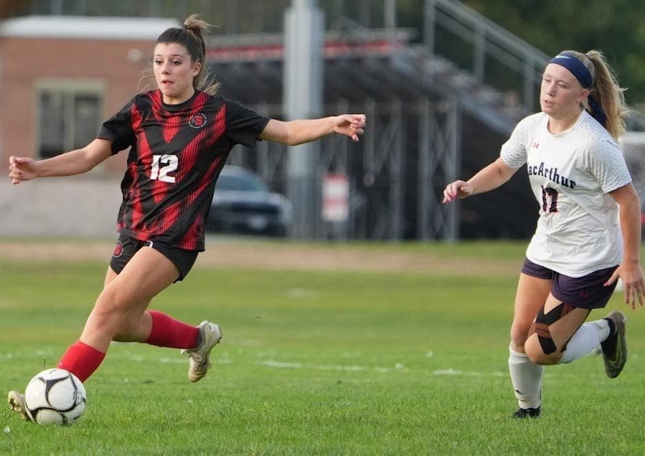 Syosset girls soccer team storms into county finals, just like boys ...