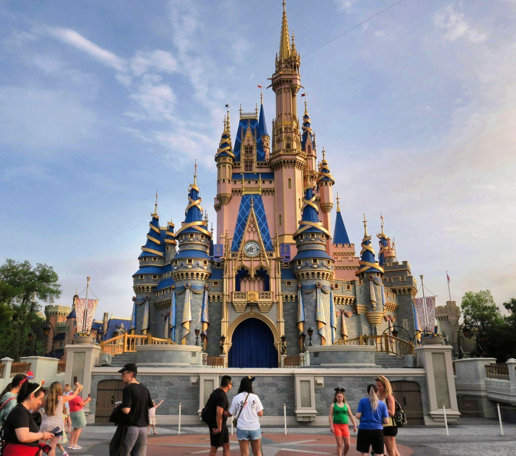 Disney-goers swear by this helpful money-saving hack when visiting the ...