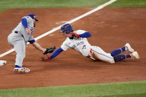 Ernie Clement’s baserunning blunder costs Blue Jays early in World ...