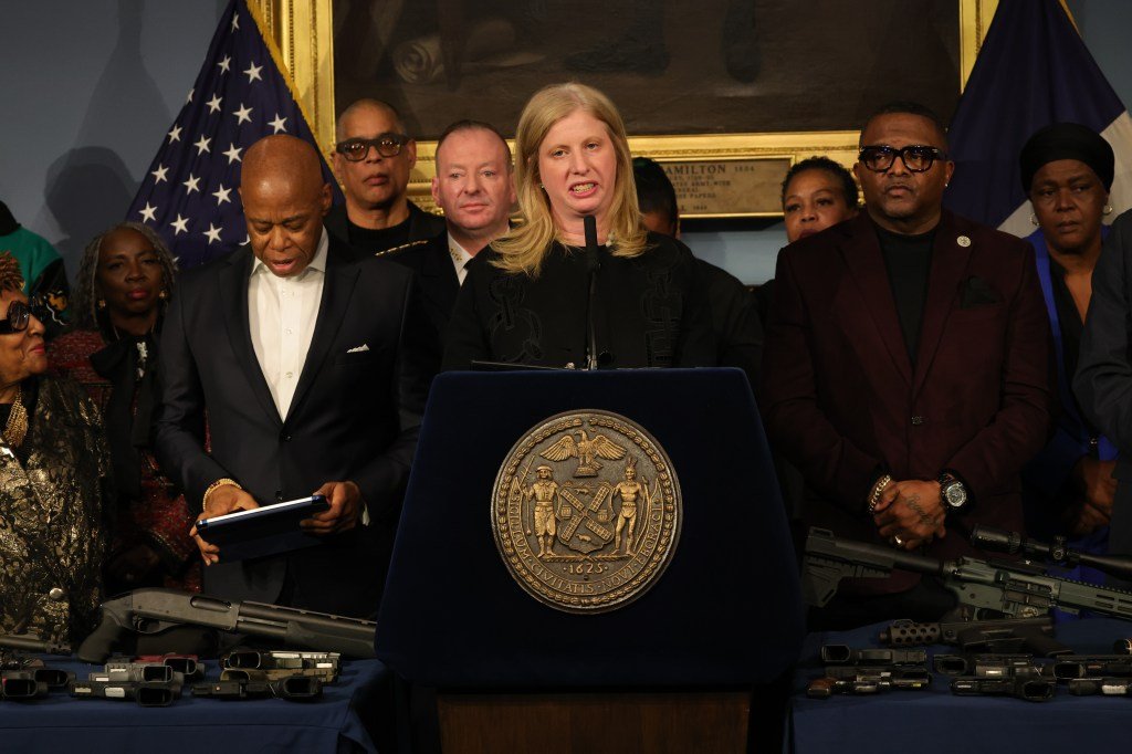 Highly decorated NYPD lt. and his patrol-cop wife get boot after ...