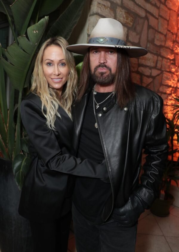 Tish Cyrus admits to ‘self-medicating’ with weed after ‘tragic’ Billy ...