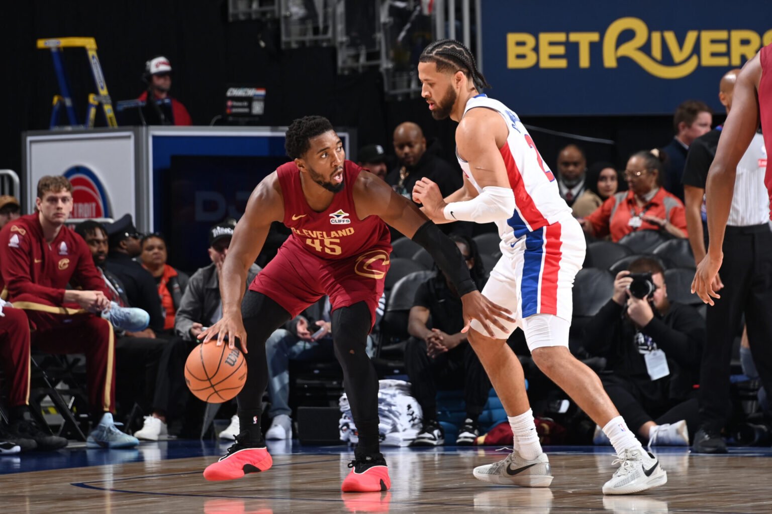 Jennifer Aniston supports hypnotist boyfriend Jim Curtis at book event ...